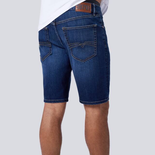 Men's Shorts Fit Guide | Just Jeans
