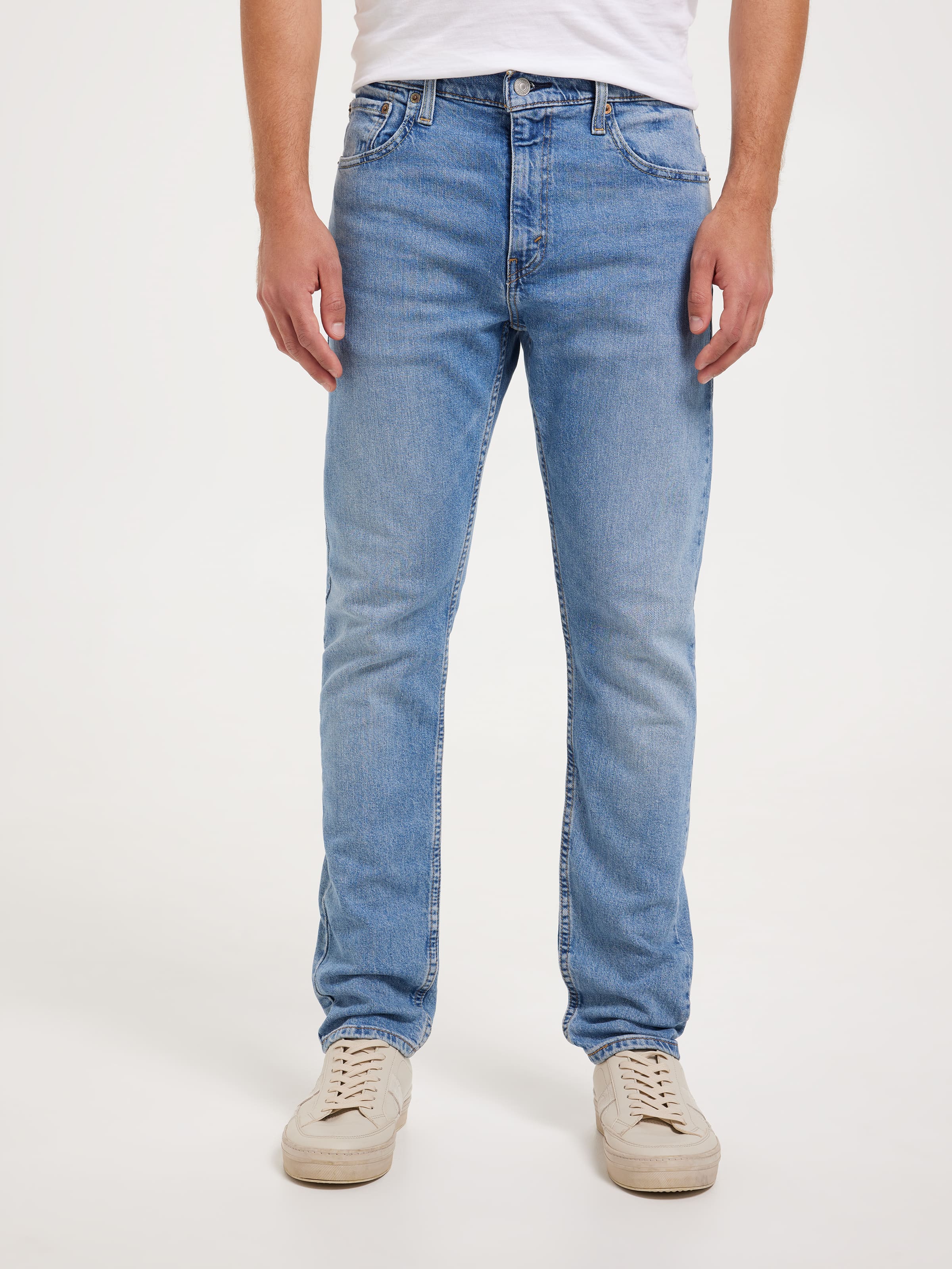 512 Slim Taper Cherry - Just Jeans Online