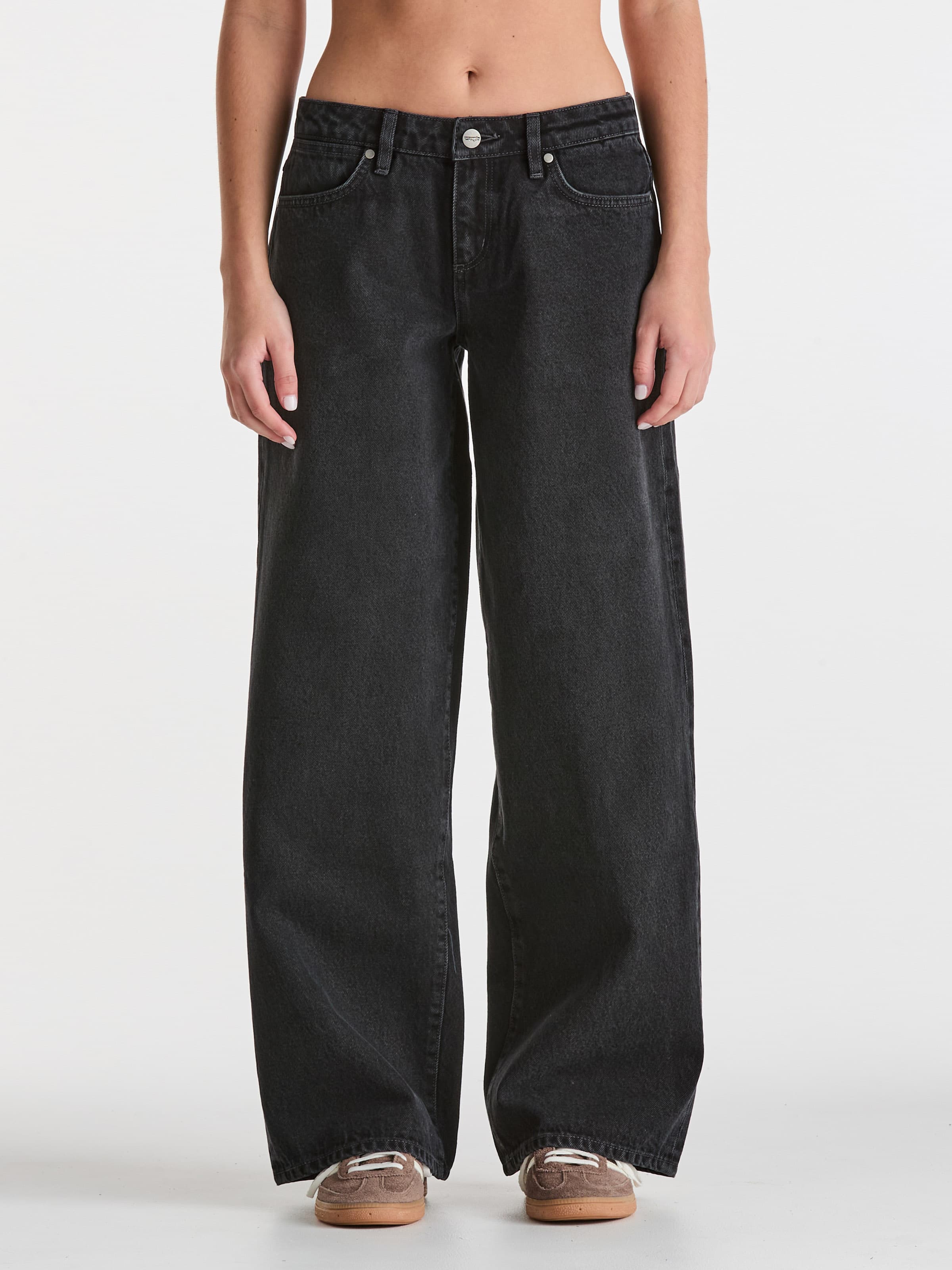 Low Farrah In Black Wonder - Just Jeans Online