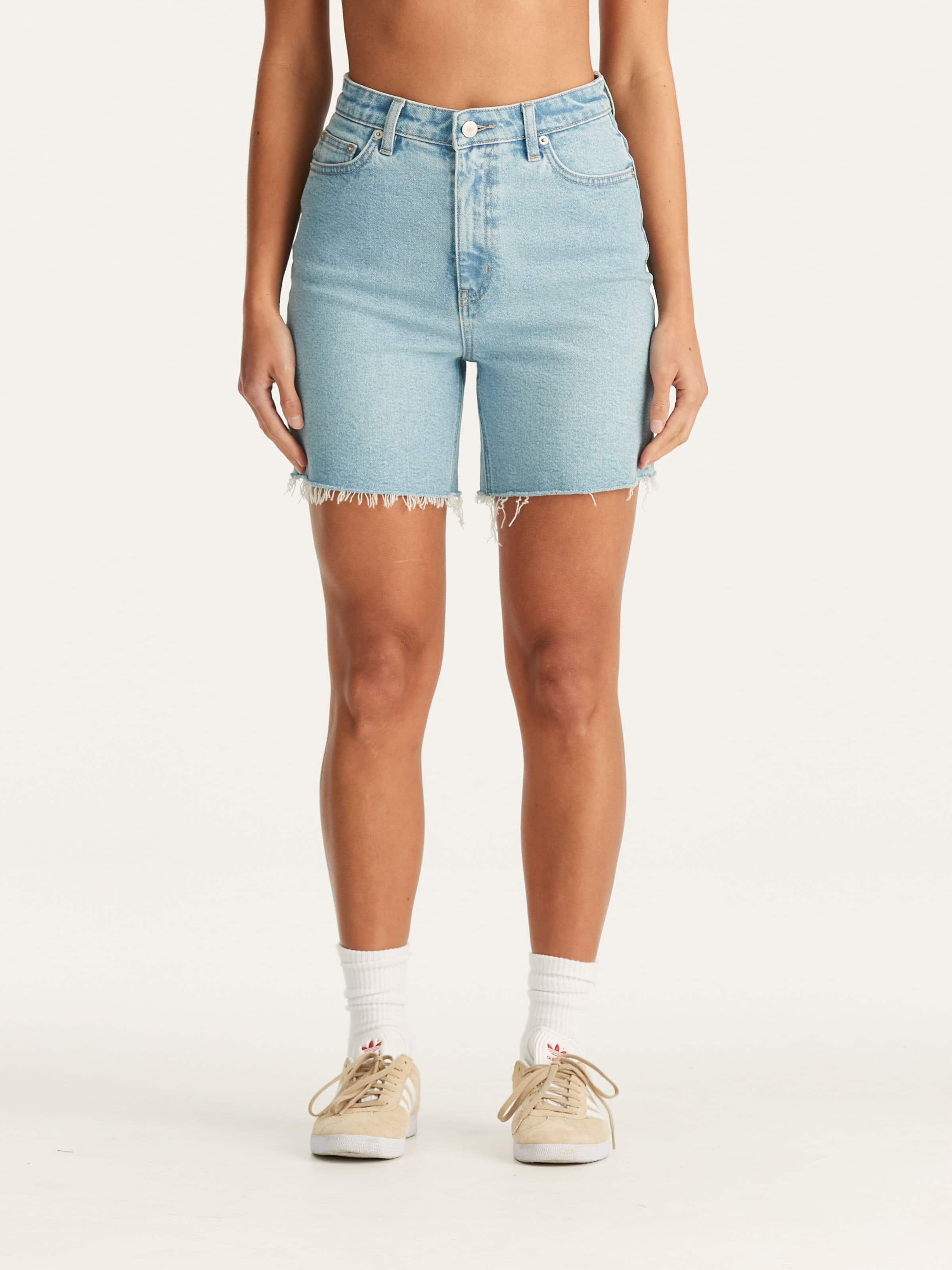 Hi Straight Short In Seashore Blue Denim - Just Jeans Online