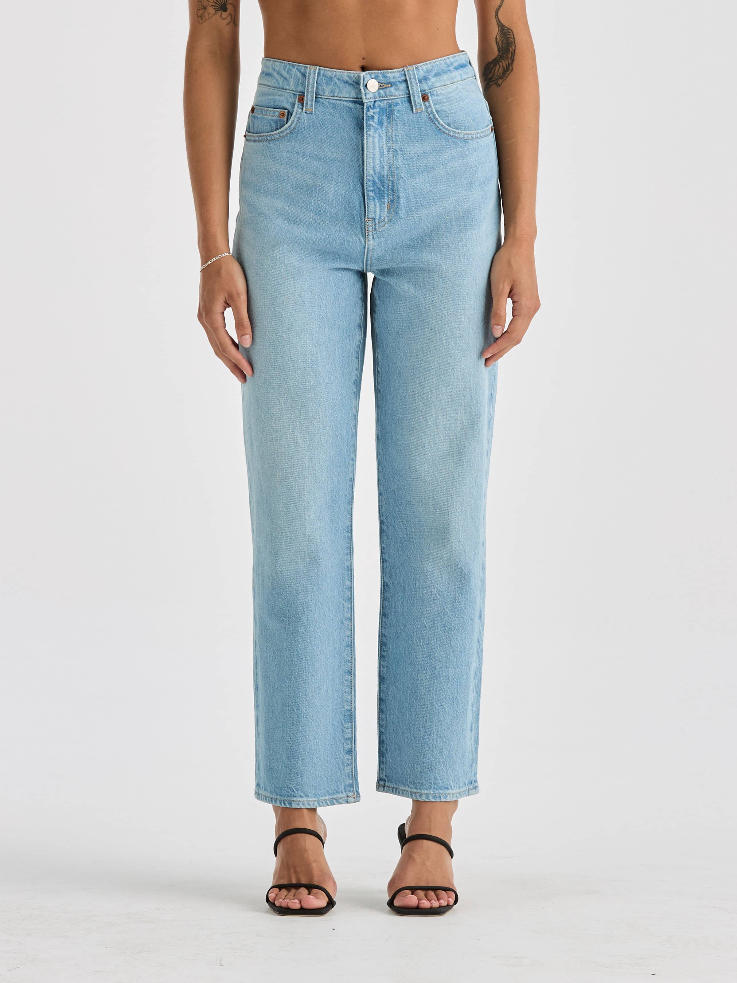 Hi Straight Jean In Faded Blue - Just Jeans Online