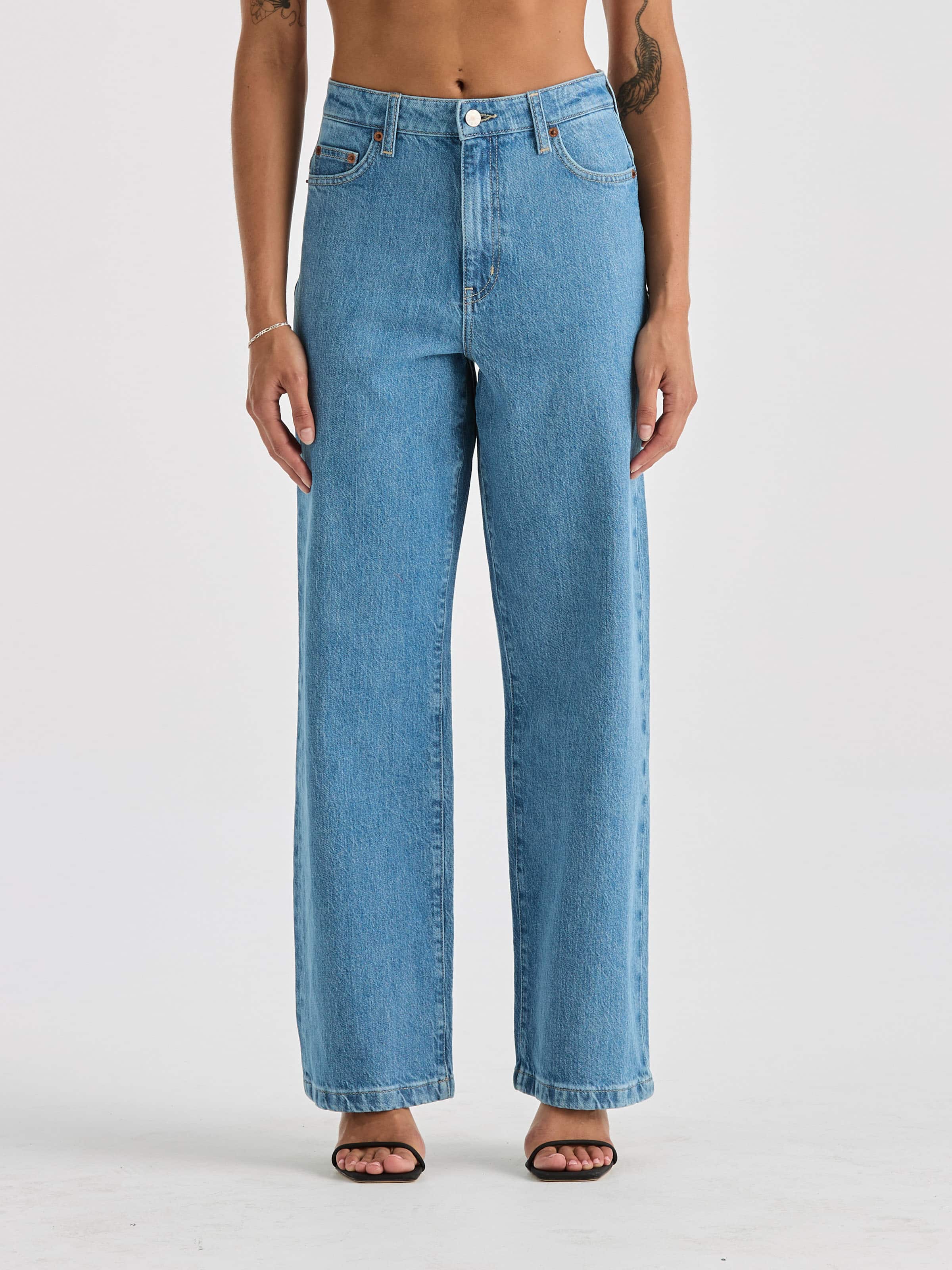 Hi Wide Jean In Worn In Blue Denim - Just Jeans Online