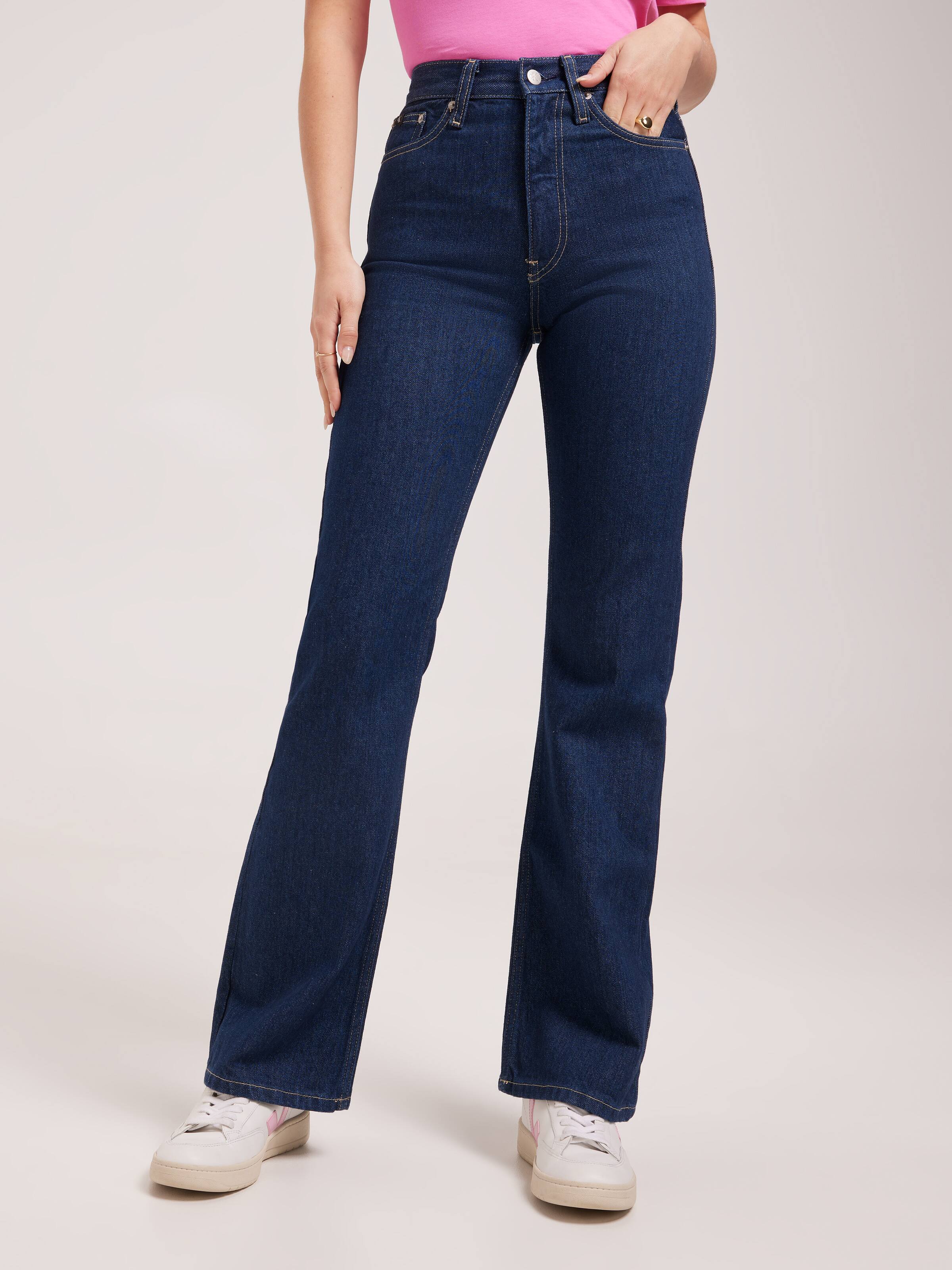 Authentic Bootcut Jeans In Rinse - Just Jeans Online