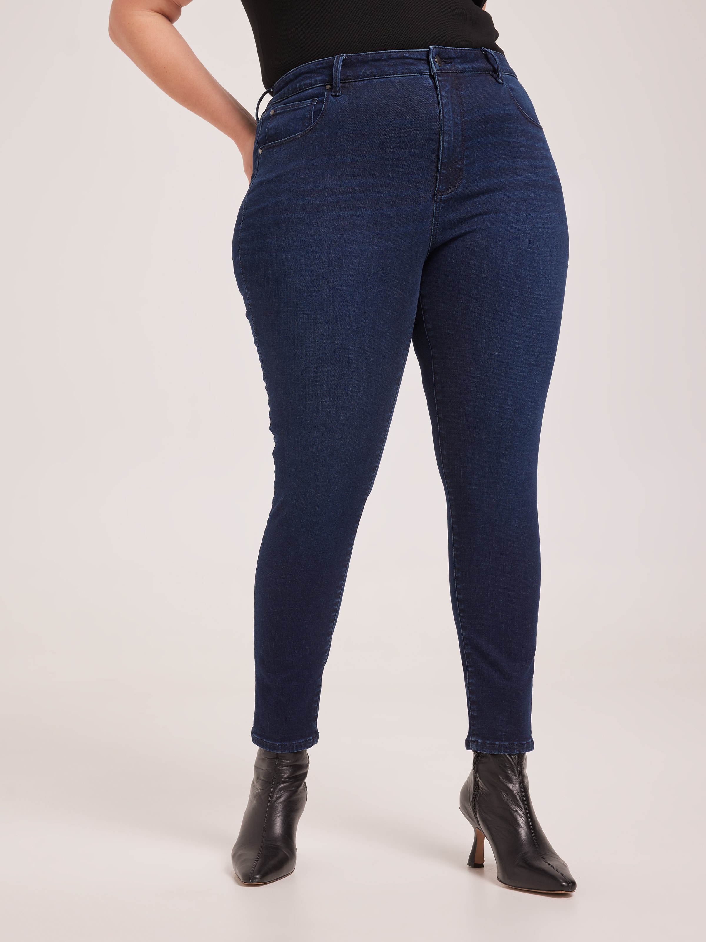 Curve Super High Rise Super Skinny Jeans Maddison Blue - Just Jeans Online