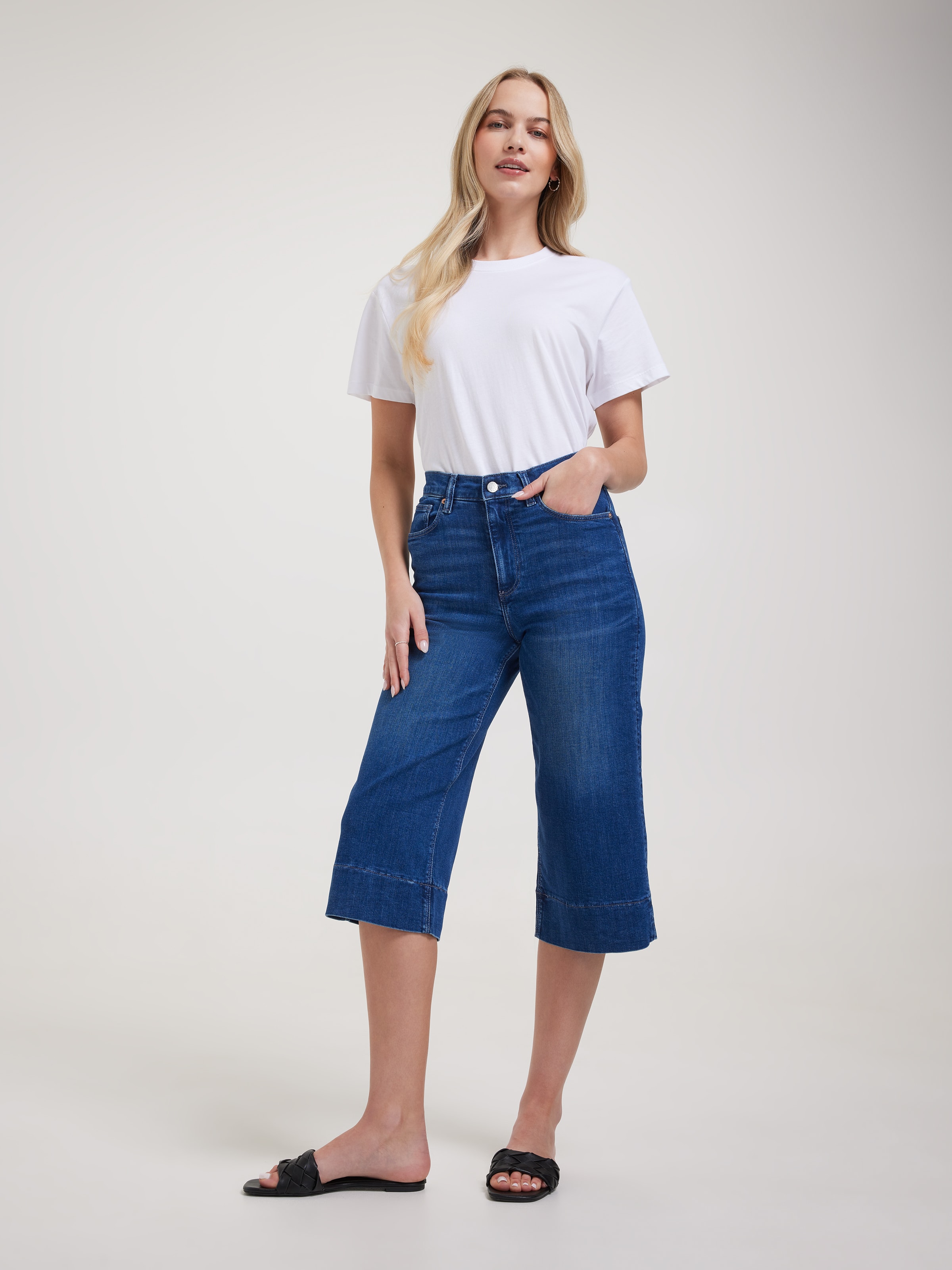 Originals High Rise Wide Leg Capri Urban Blue - Just Jeans Online