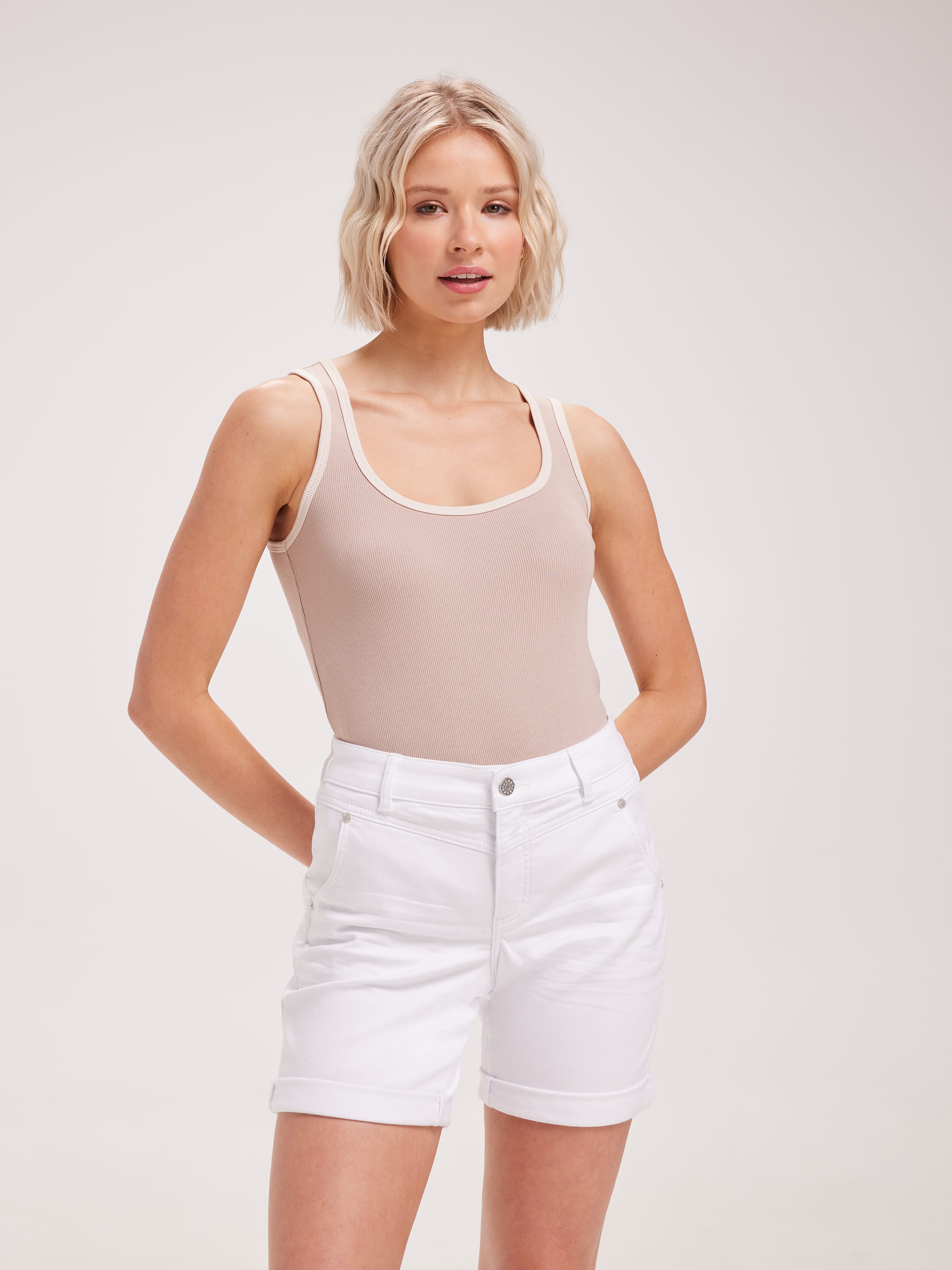 Amaze Mid Rise Girlfriend Short - Just Jeans Online